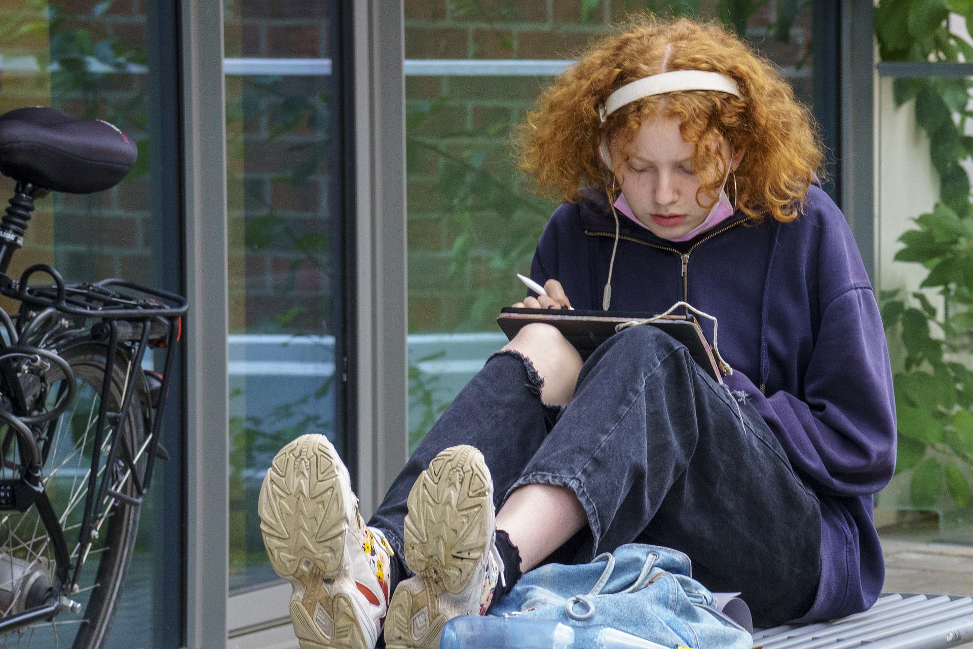 Is Your Child Not Fitting In At School? Here's How to Help Them - They ...