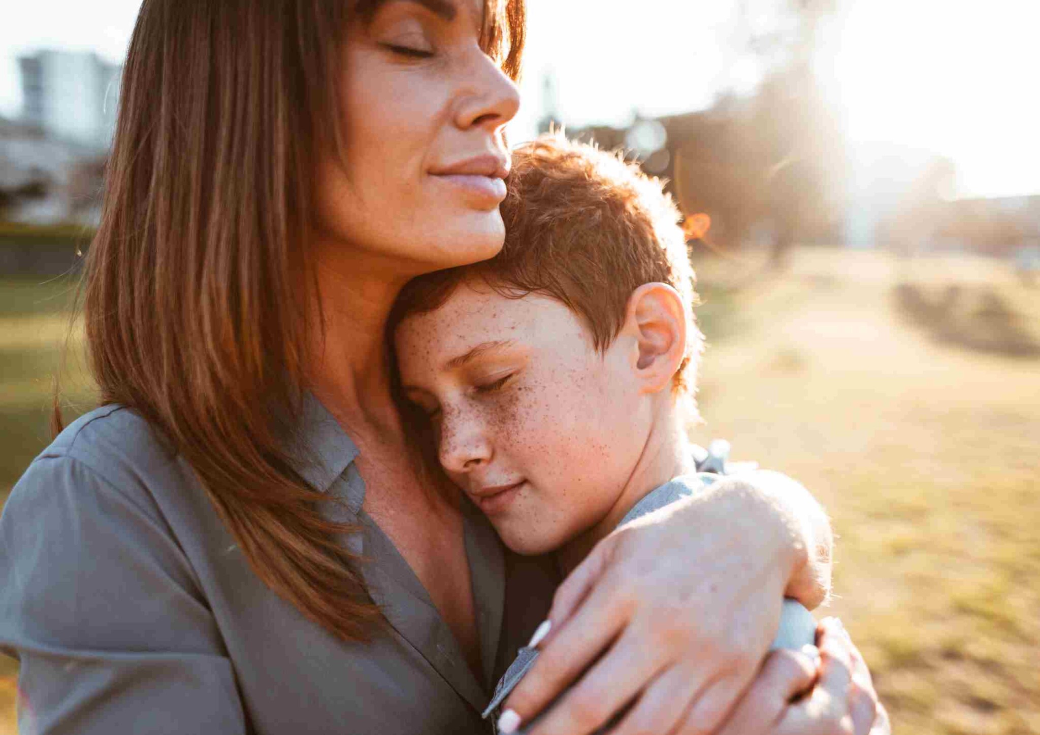 Anxious Attachment Style | Signs, Causes & How to Heal